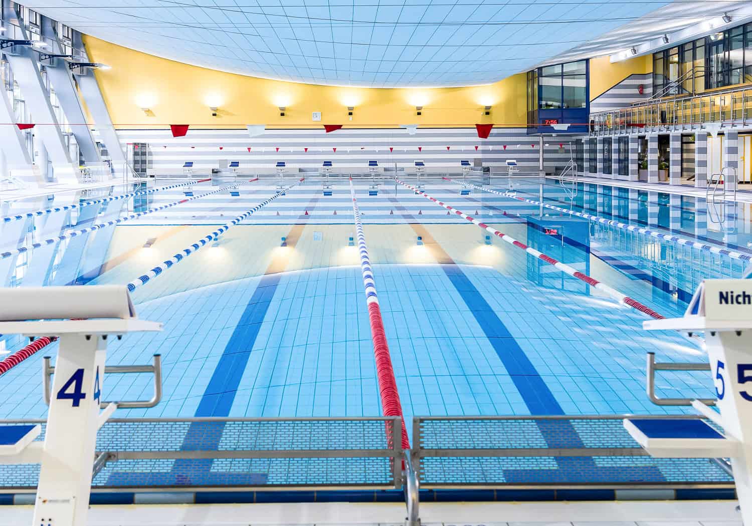 Roland-Matthes-Schwimmhalle | Erfurts sportliches Familienzentrum - SWIM.DE